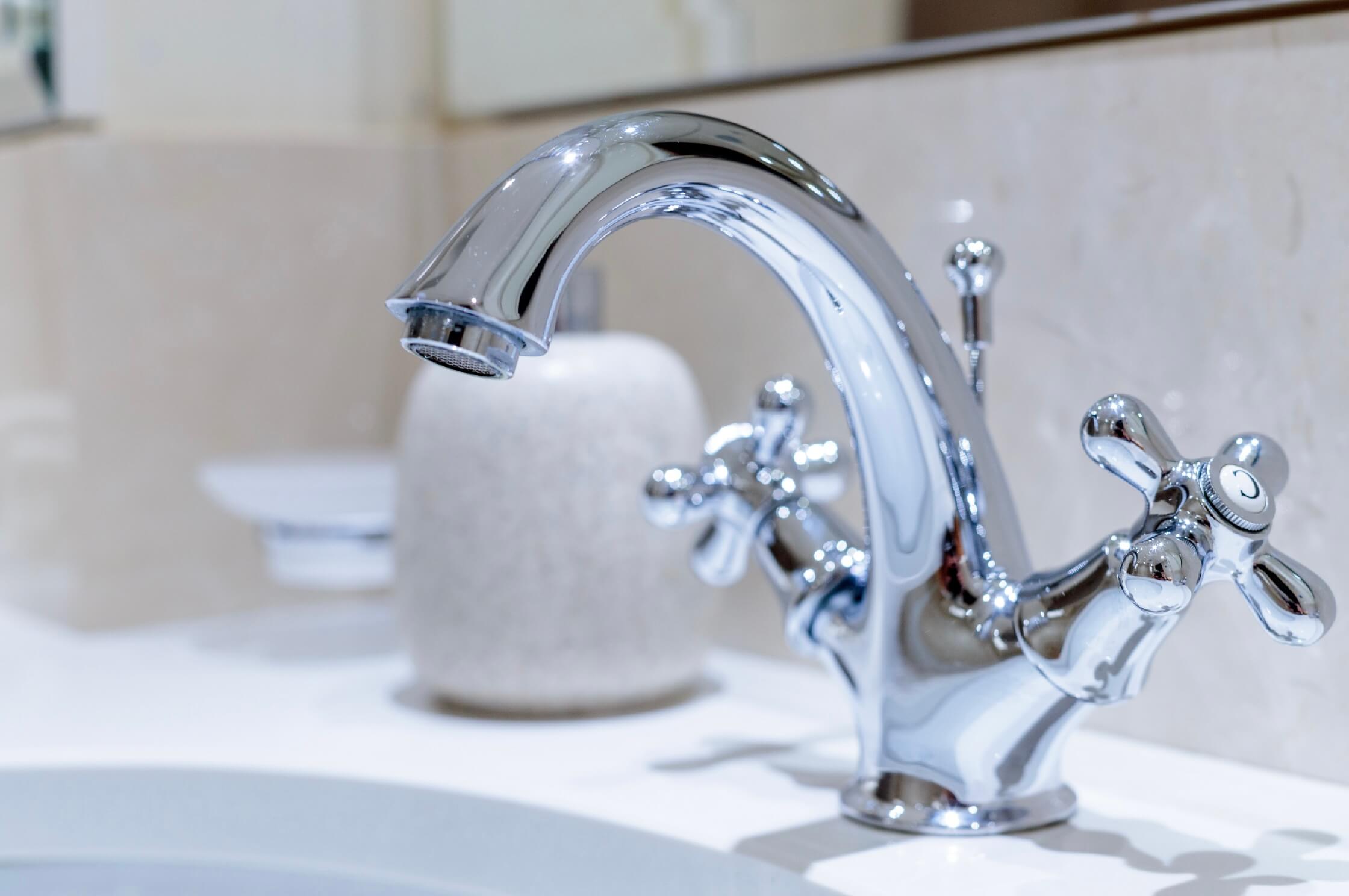 Cómo Limpiar Grifos Oxidados O Picados